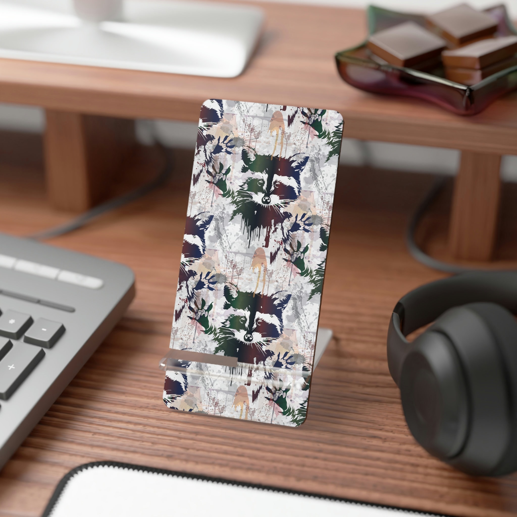 Raccoon Mobile Display Stand for Smartphones, Raccoon Art Gifts, Trash ...