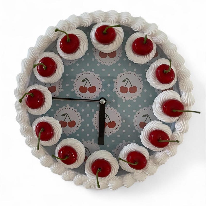 Fake Cake Clock - Etsy Canada