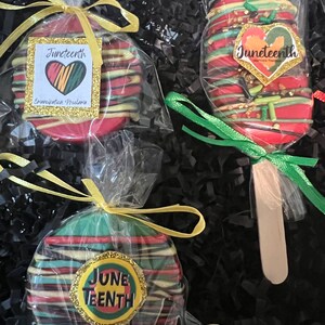 Chocolate Dipped Juneteenth Treats. Juneteenth Chocolate Pops ...