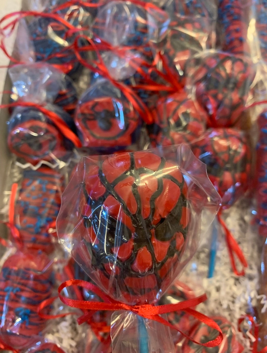 Superhero Chocolate Spiderman Treats, Chocolate Oreos, Pretzels, Pops ...