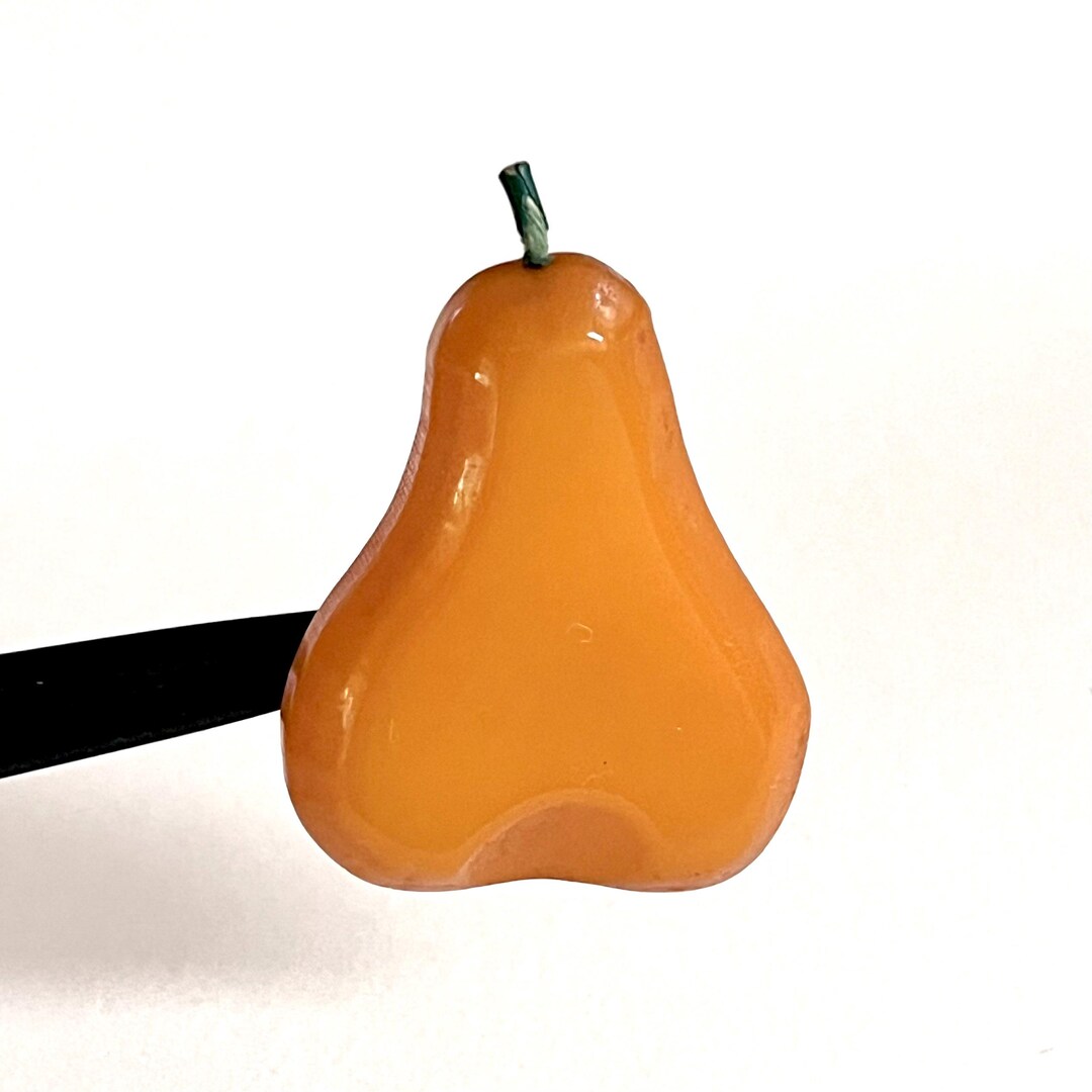 Carved Bakelite Realistic Pear Button. Fruit Button. - Etsy