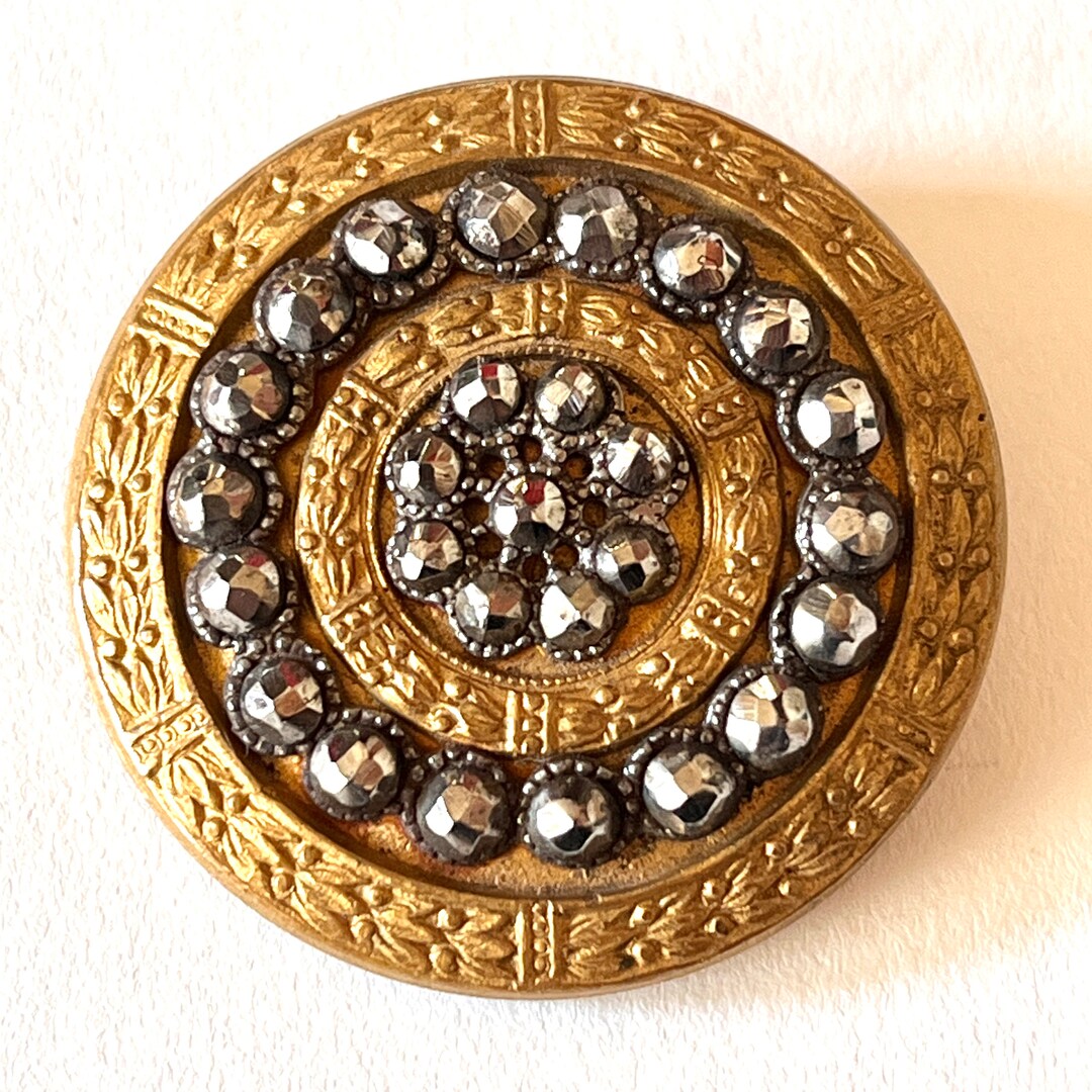 Antique Brass Button With Bright Steels. Laurel Leaves. - Etsy