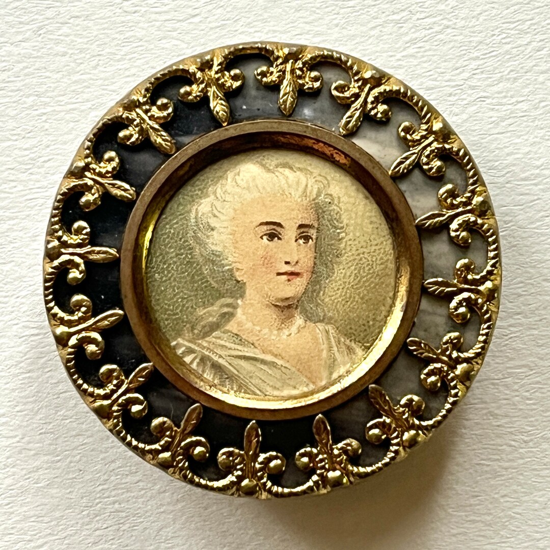 Antique Lithograph Lady Button. Border. - Etsy
