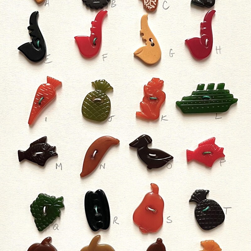 Bakelite Buttons - Etsy