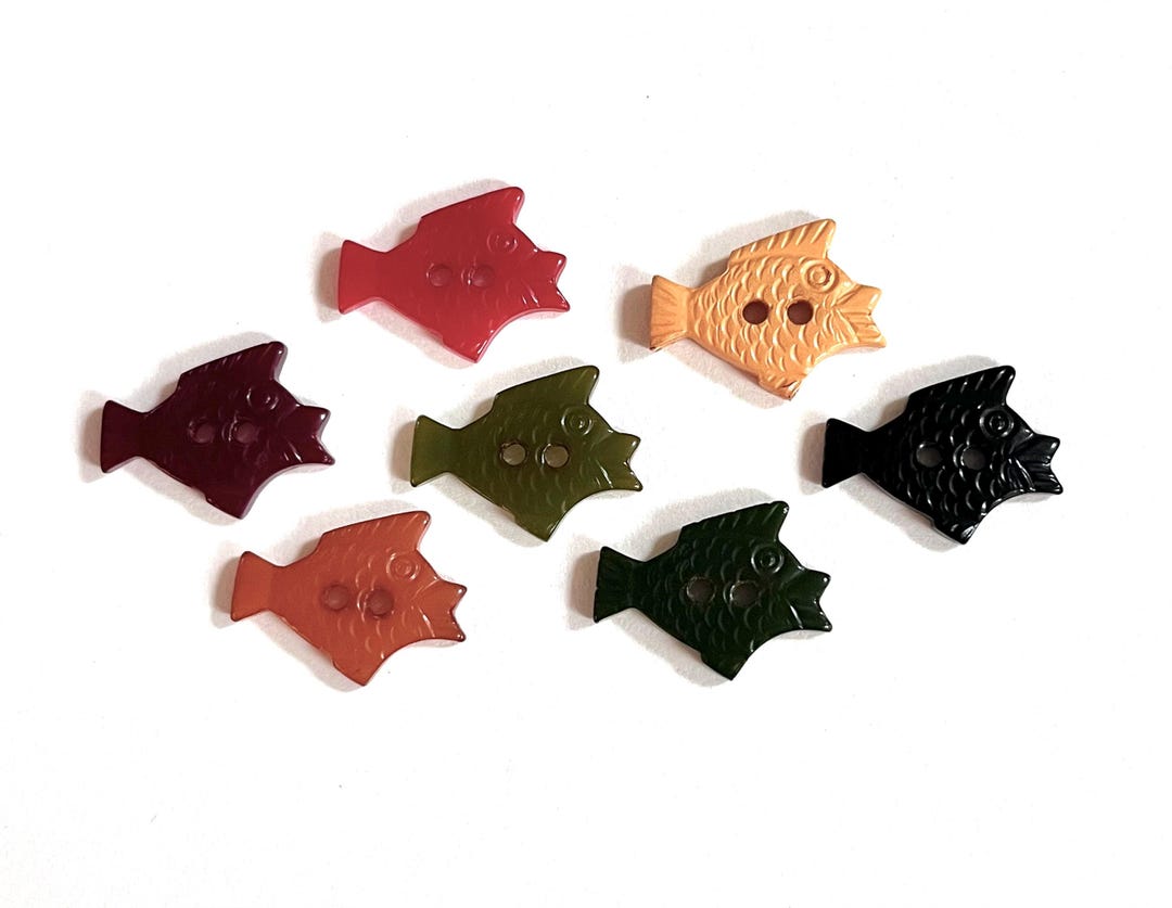 Set of 7 Realistic Bakelite Fish Buttons. - Etsy 日本