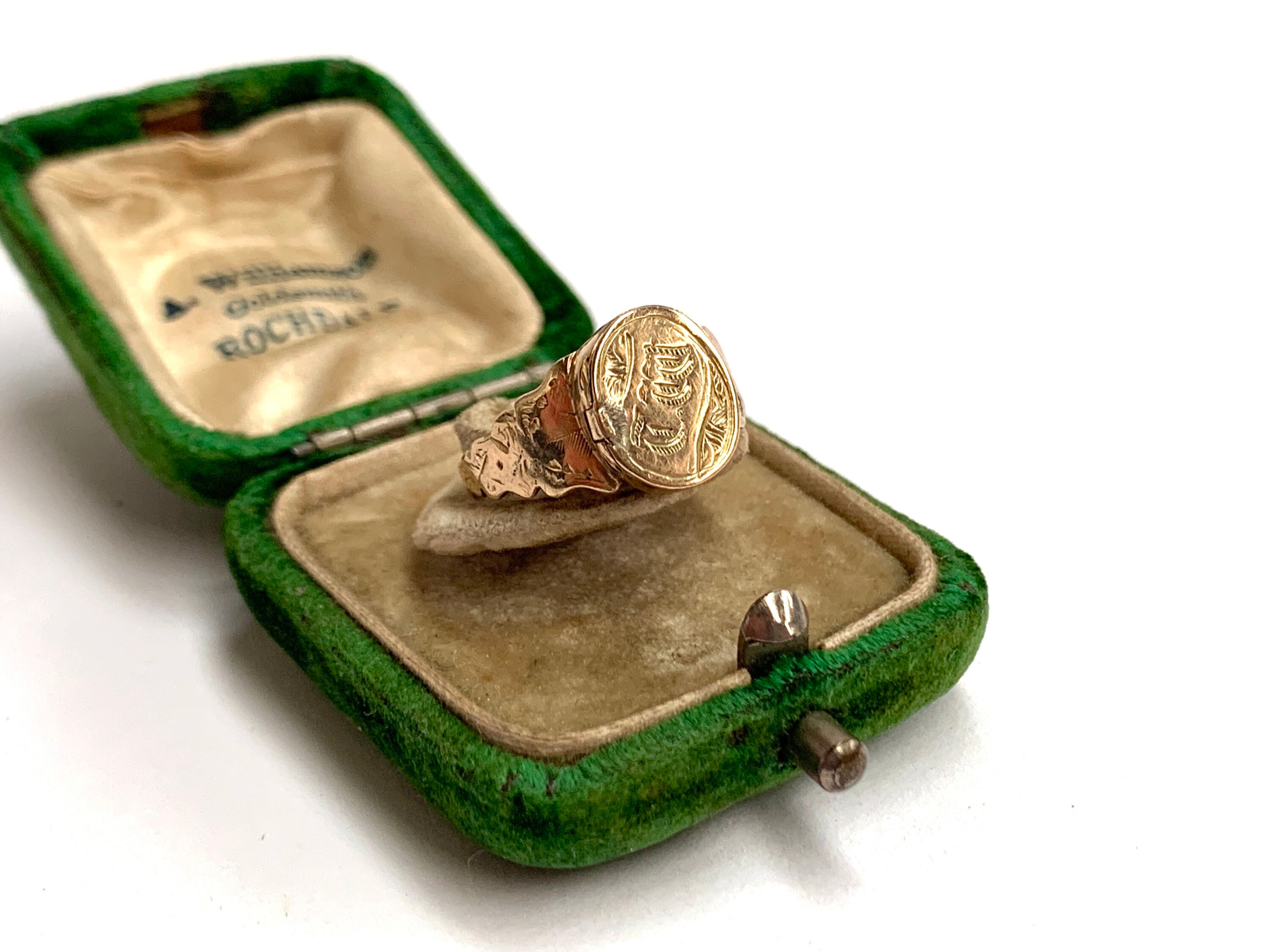 Rare Antique Victorian Gold Engraved Poison Ring - Etsy