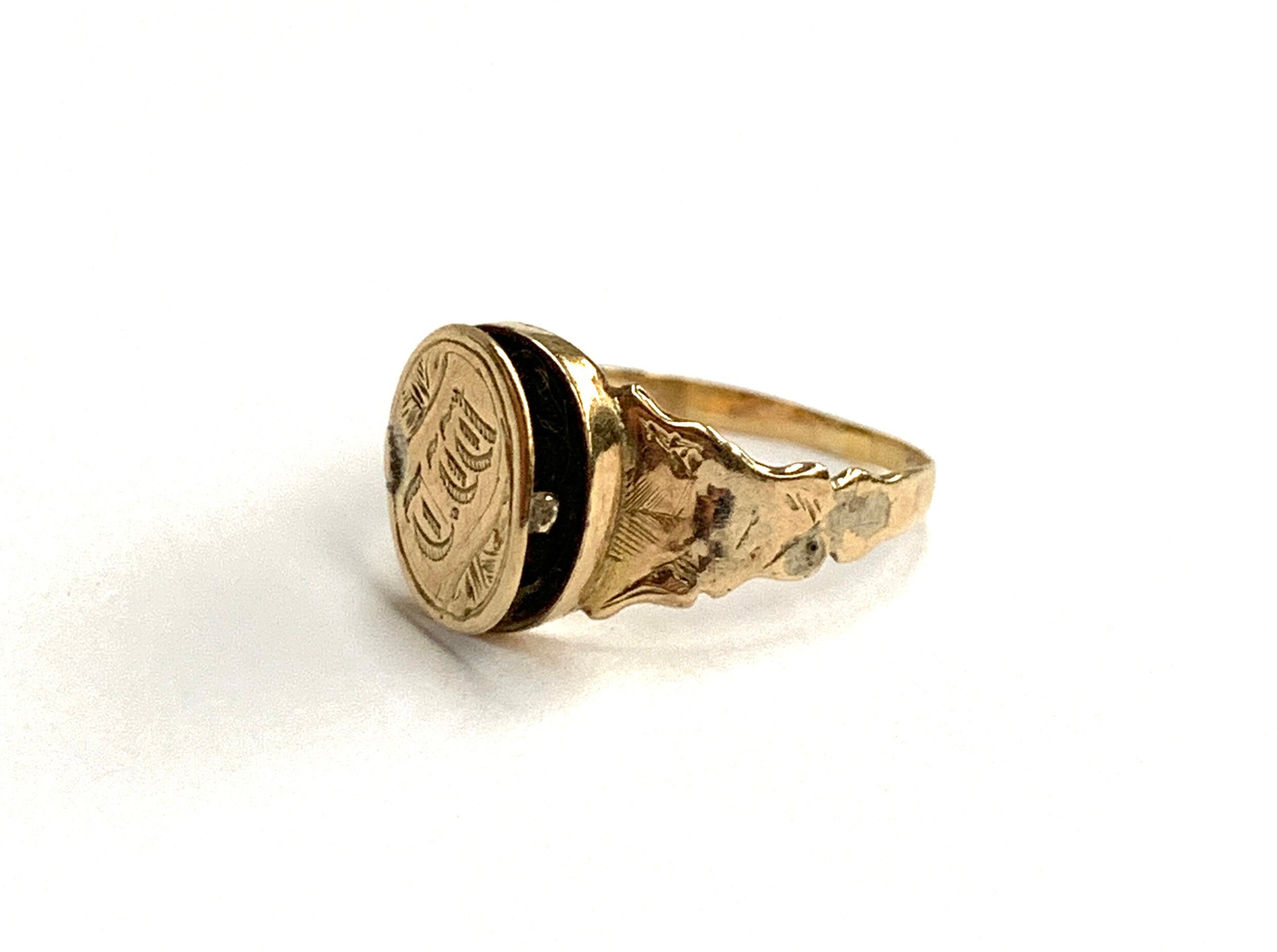 Rare Antique Victorian Gold Engraved Poison Ring - Etsy