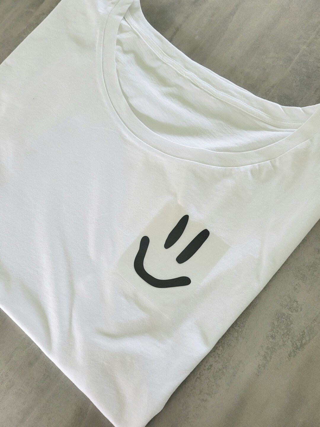Smiley Iron-on / Patch / Plot / Iron-on Image to Iron on Shirts, Bags ...