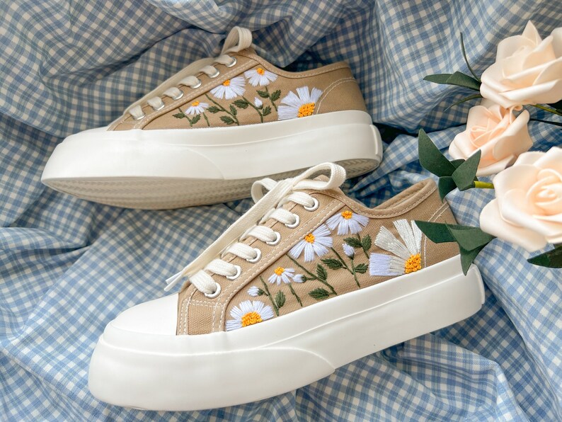 Custom Sneakers/daisy Shoes/cottagecore Shoes/embroidered - Etsy