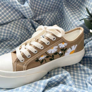 Custom Sneakers/daisy Shoes/cottagecore Shoes/embroidered Flower Shoes ...