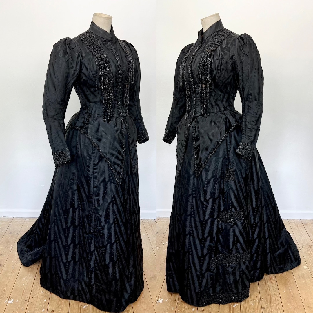 Antiqie Victorian Mourning Dress 1890s Wearable - Etsy