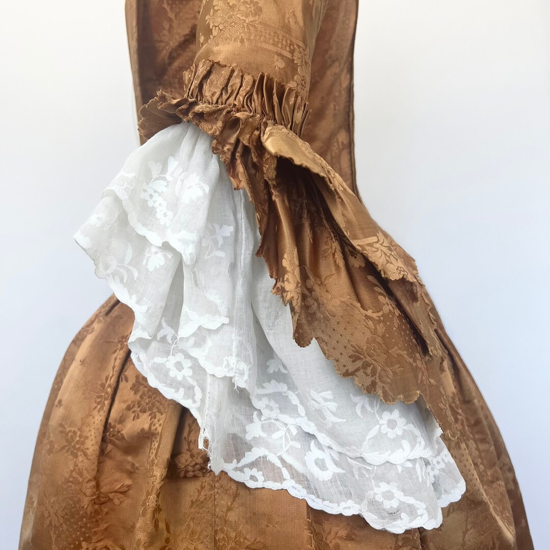 Antique 18th Century Embroidered Sleeve Ruffle/engageante - Etsy