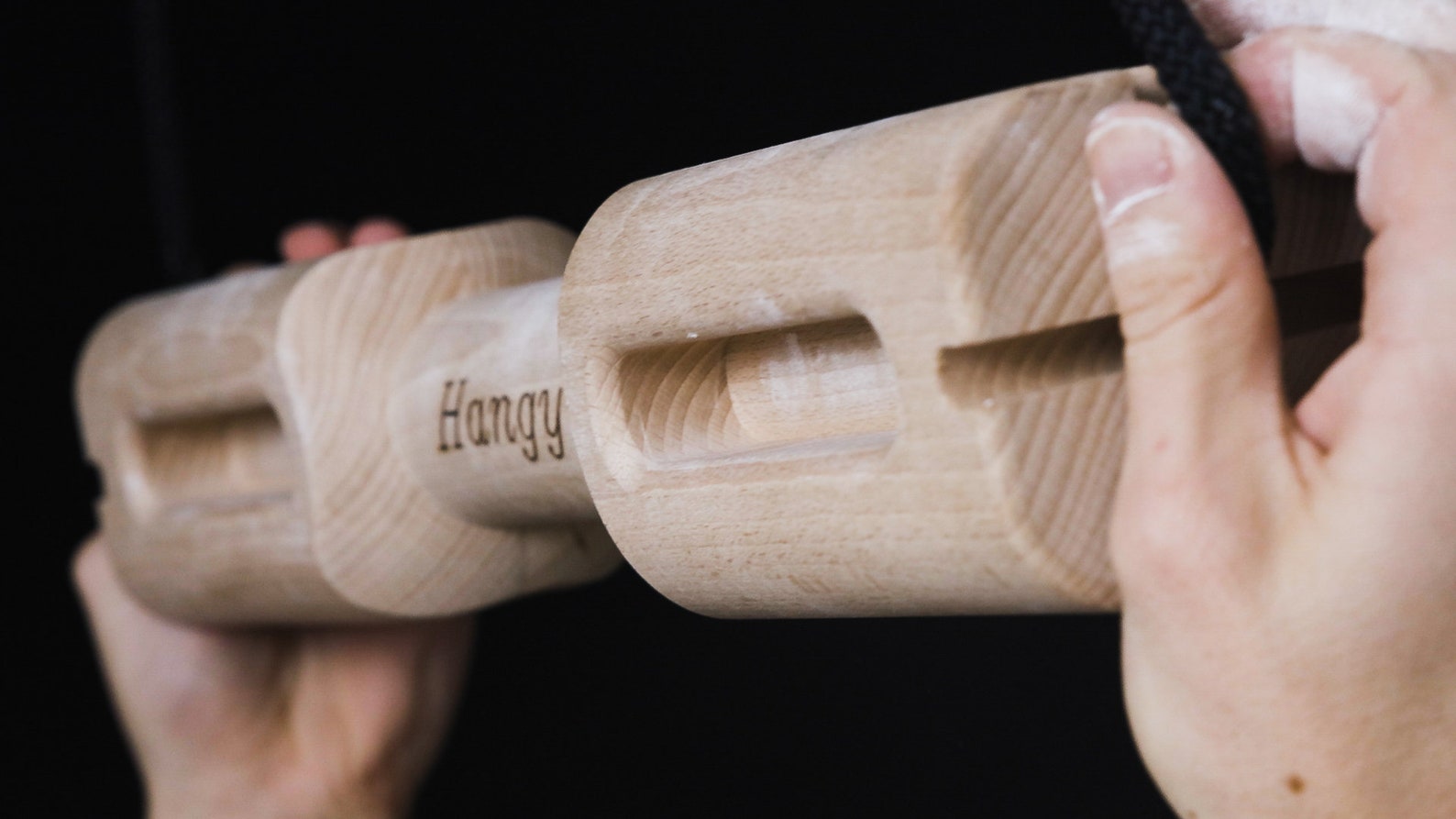 Mobile Hangboard Hangy for Warm-up or Home Workout, Wooden Hangboard ...