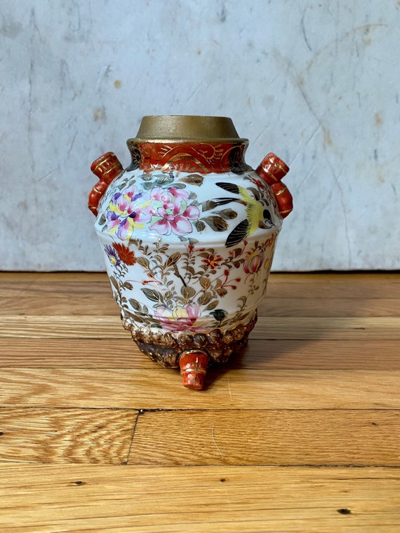 Vintage Three Footed Asian Hand-painted Vase - Etsy