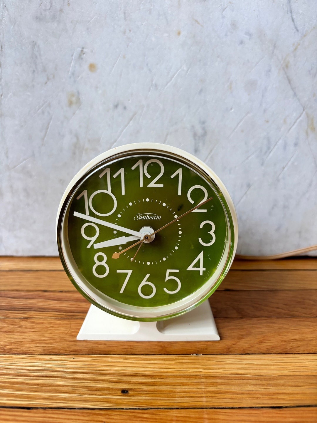 Vintage Sunbeam Plug in Electric Clock, 428 Series - Etsy