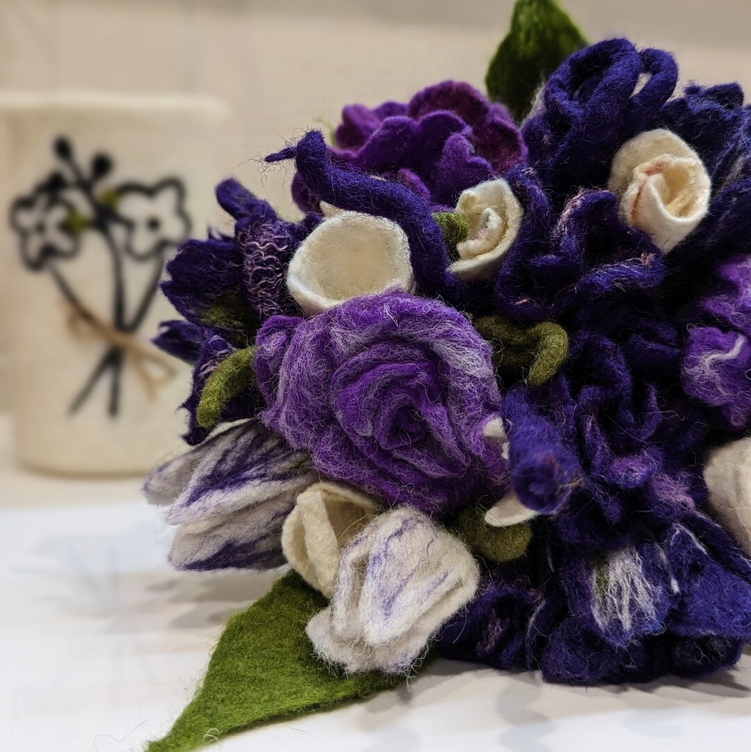 Set of Bouquet of Flowers With Felted Vase, Felt Flowers, Felt Vase ...