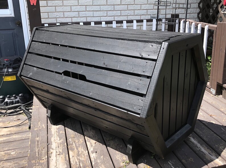 Six Sided - Hexagon Shaped Garbage Bin Plan - DIY Woodworking Plans ...
