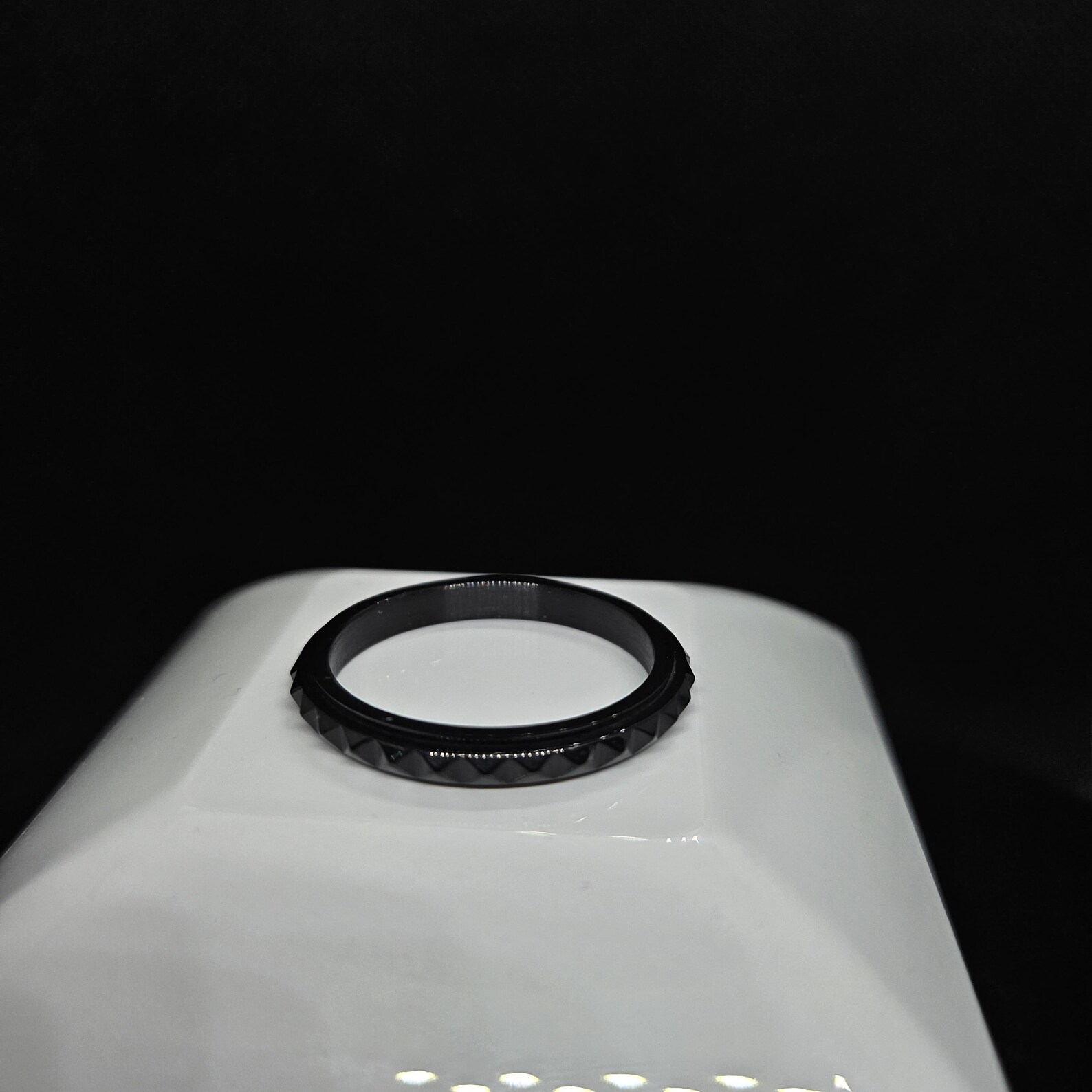 Spike Spinning Ring With Spiky Design Fidget Ring for When Nervous or ...