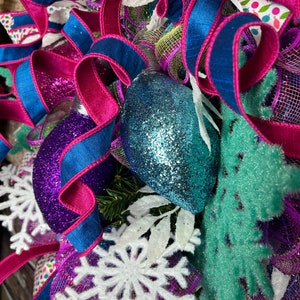 Christmas Wreath, Bright Colored Wreath, Christmas Bulb Wreath, Trendy ...