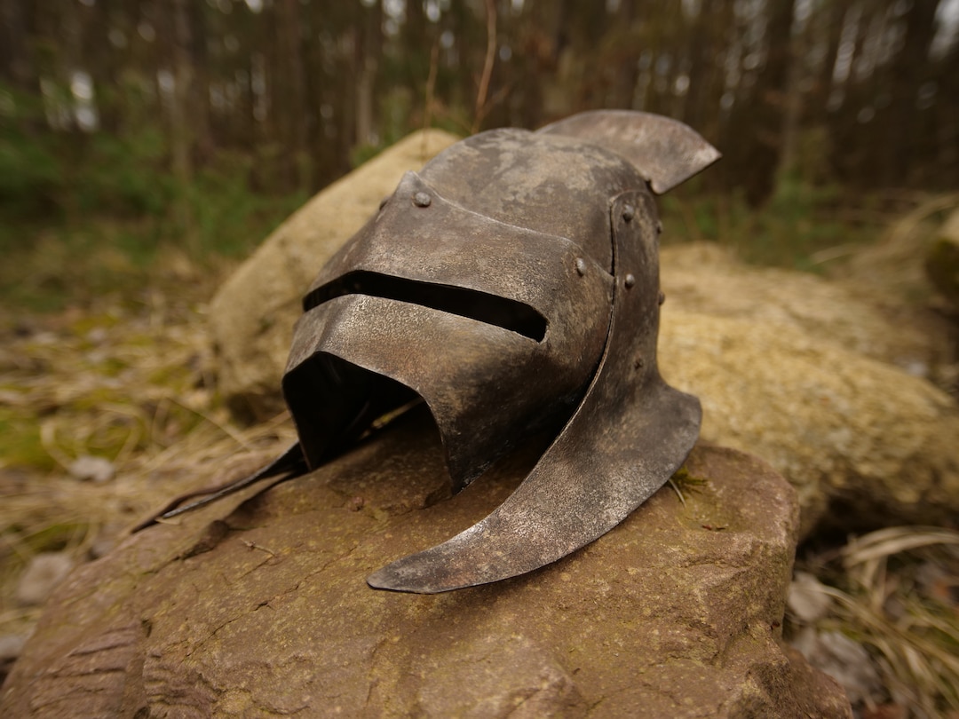 Handmade Uruk-hai Helmet – PVC Lord of the Rings Cosplay - Etsy