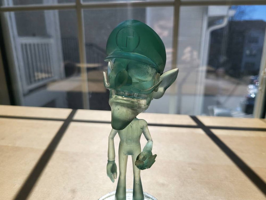 Resin Bus Driver Waluigi Bobblehead 3D Printed Figure Wahbblehead No. 4 ...