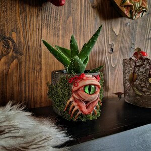 Scary Creepy Plant Pot, Horror Disturbing Decor, Dark Mysterious Flower ...