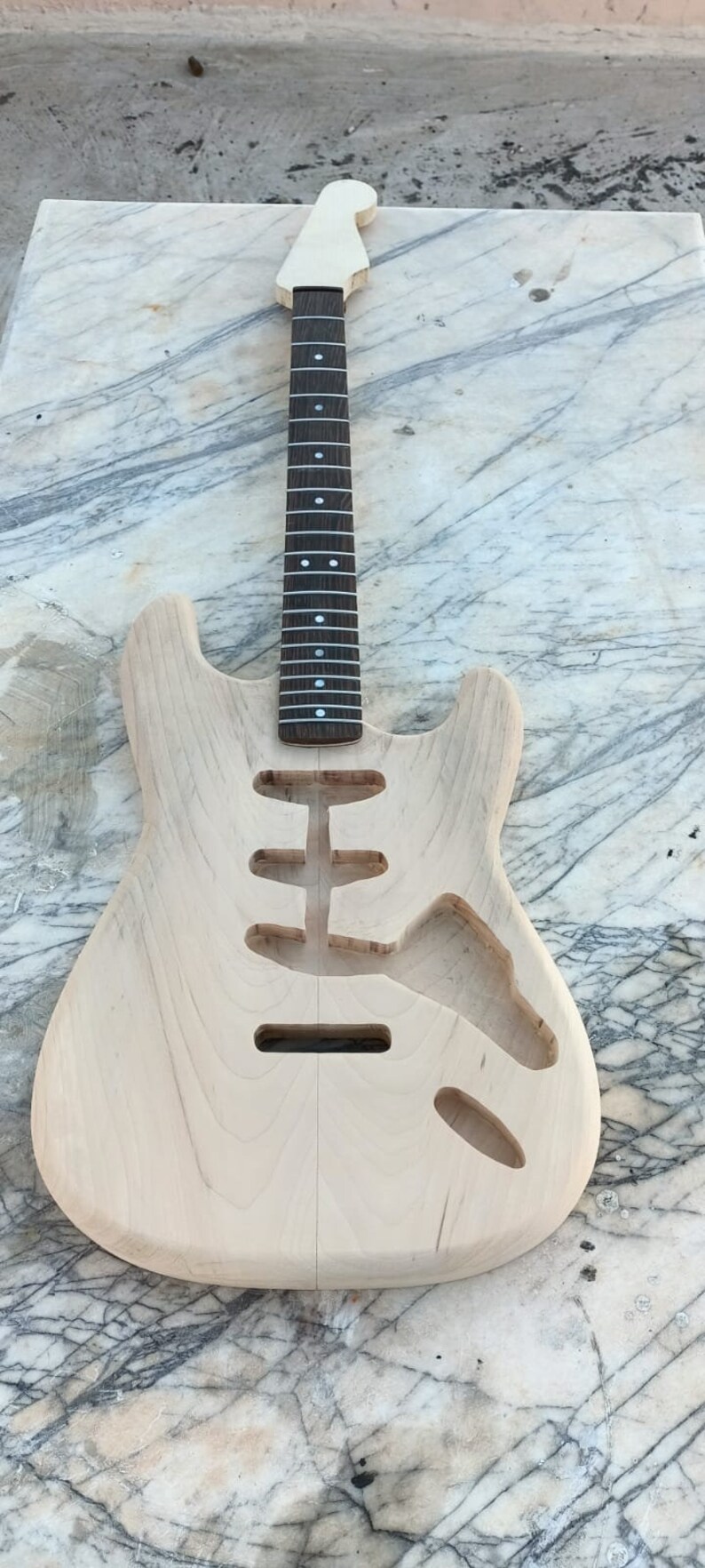 CUSTOM MADE GUİTARS - Etsy