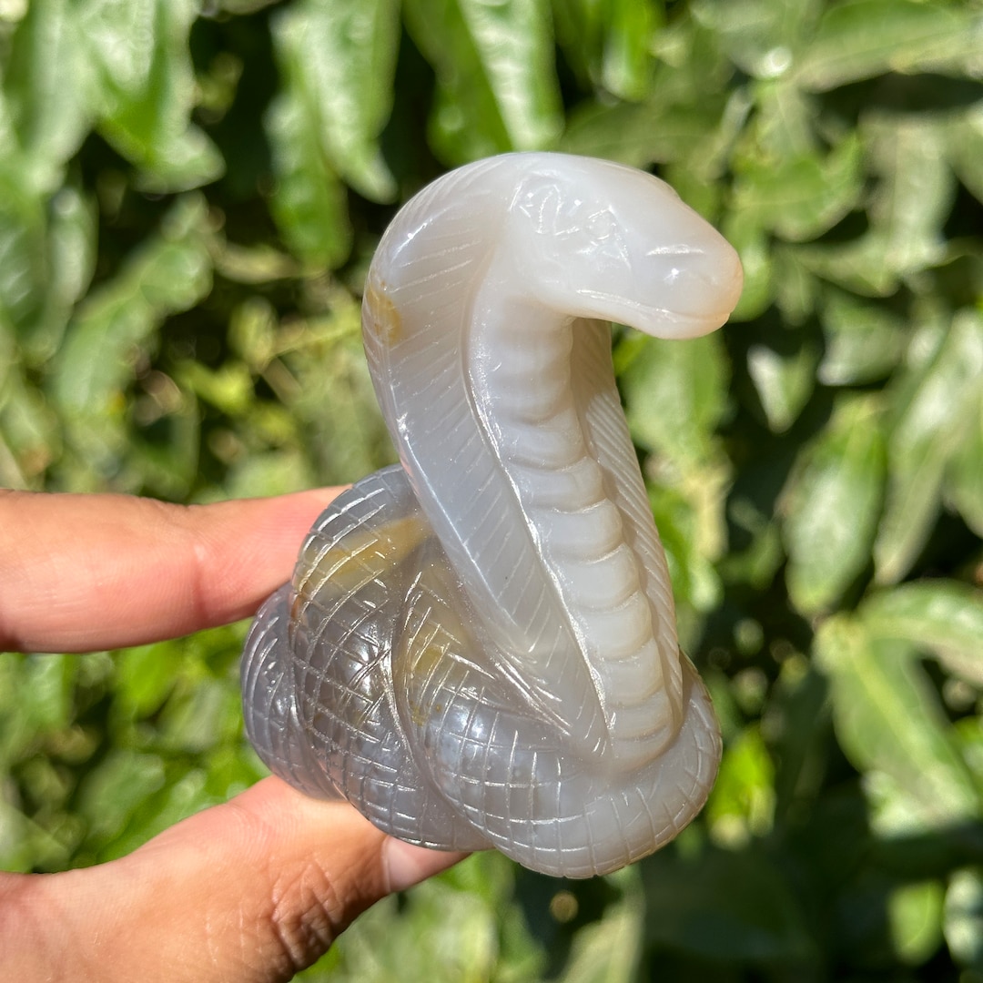 White Agate Crystal HQ Snake Carving Gemstone King Cobra Year of the ...