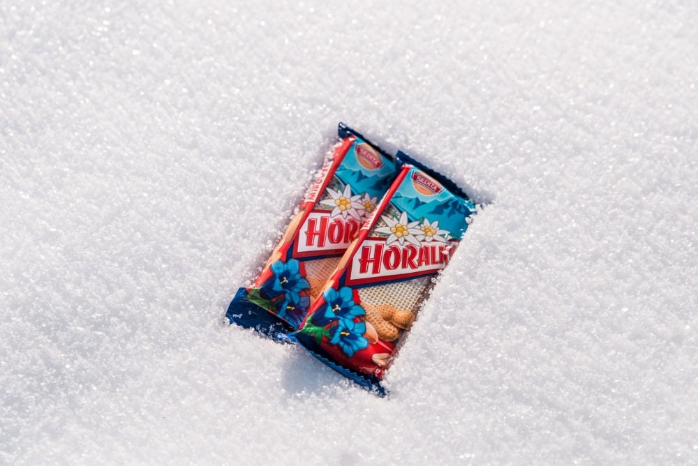 HORALKY Traditional European Czech and Slovak Wafers With Peanuts ...