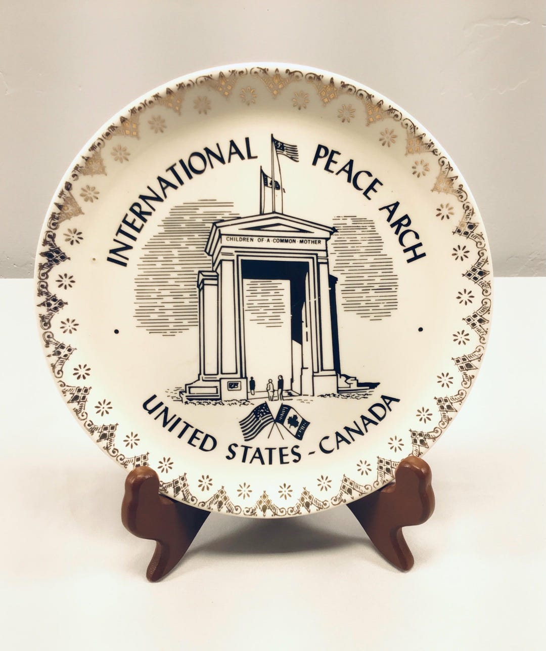 International Peace Arch Plate - Etsy