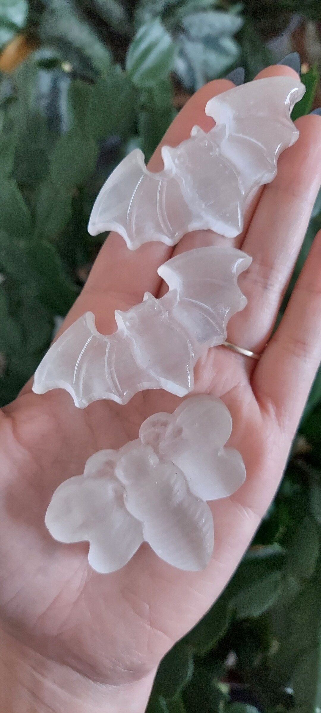 Selenite Carving, Crystal Bee, Crystal Bat, Selenite, Crystal Carving ...