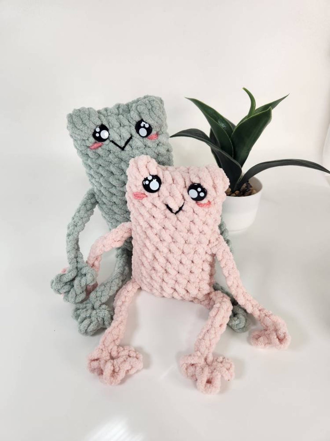 Leggy Froggy Toy | Crochet Plushies | Frog Amigurumi | Crochet Frog ...