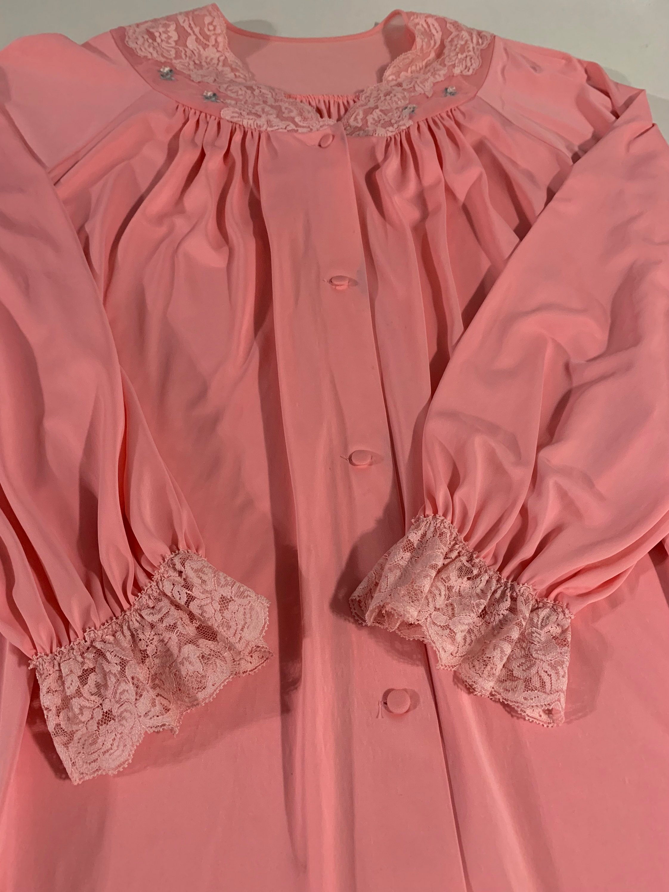 Vintage 1970’s Shadowline Robe/ Button Down Robe Size Medium, Pink Lace ...