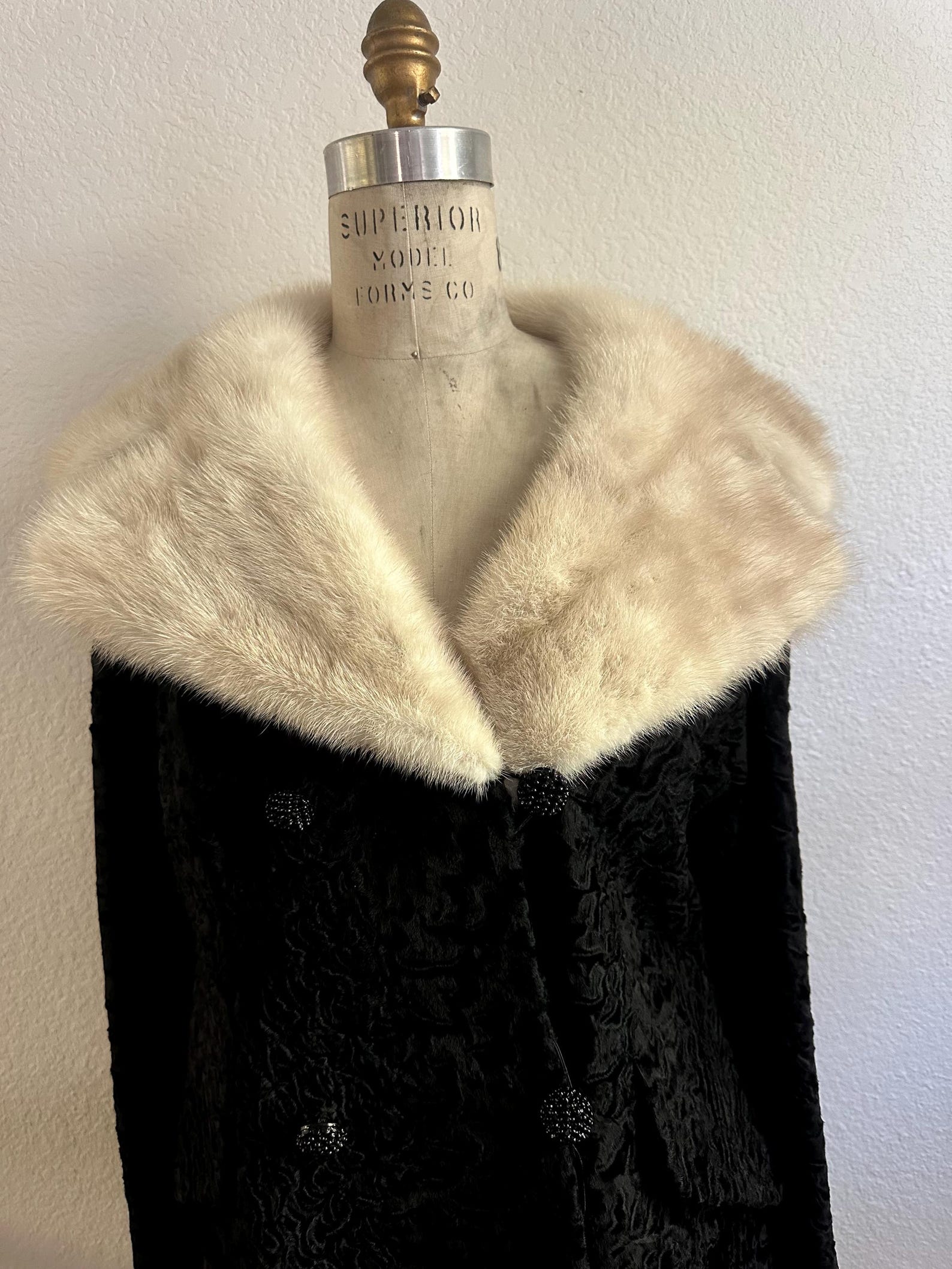 Vintage 1950's Black Curly Lambs Wool Coat With White Mink Collar - Etsy