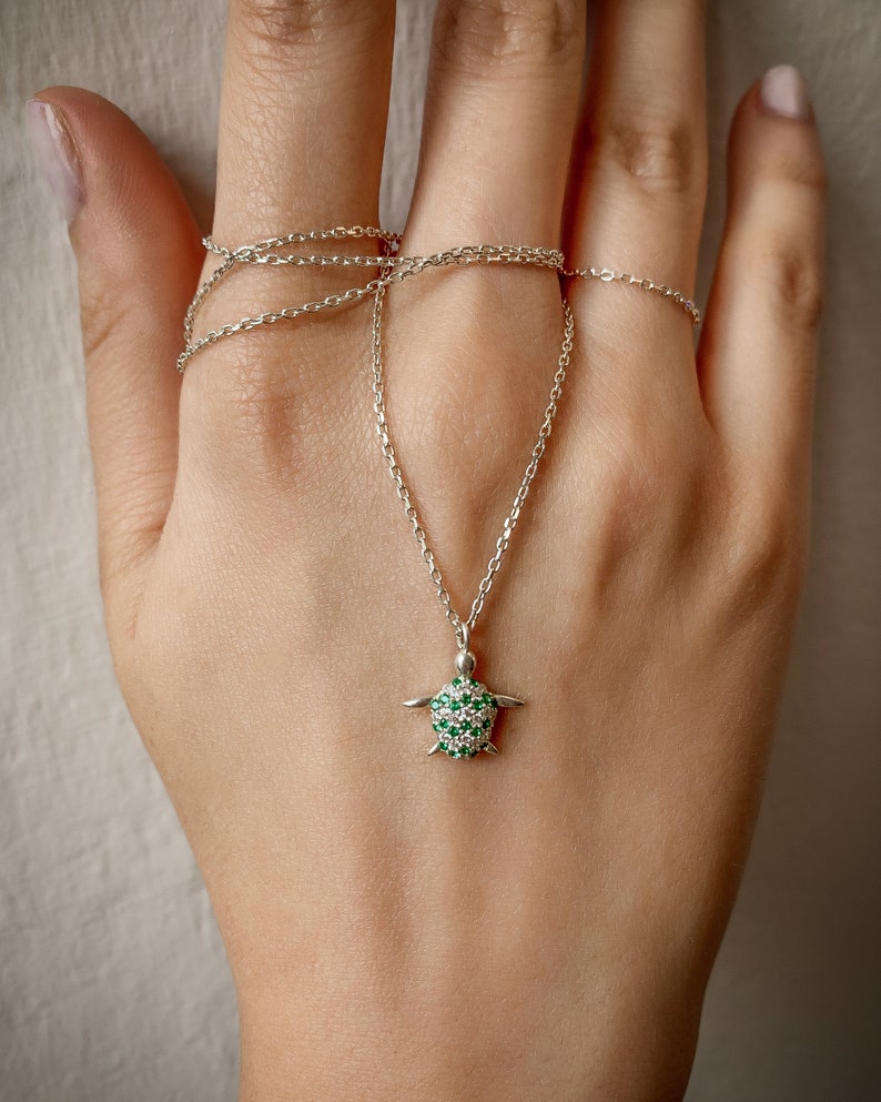 Emerald Tortoise Necklace Dainty Turtle Necklace Natural - Etsy