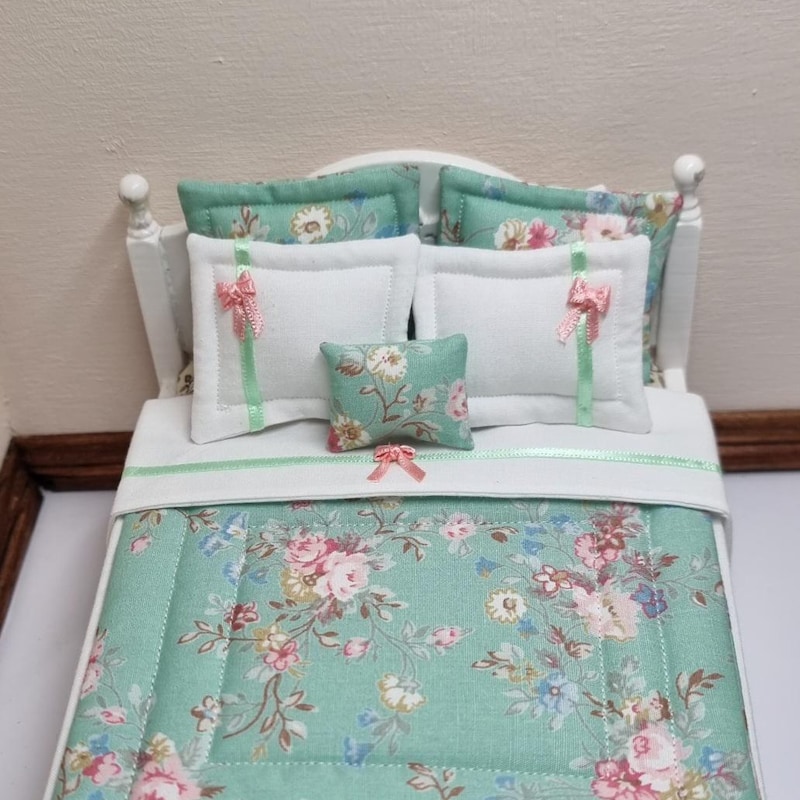 Doll Bedding Set 1/12 - Etsy UK