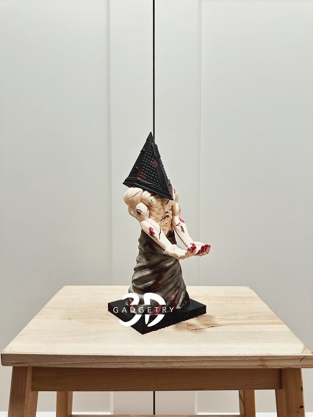 Silent Hill Pyramid Head Personalized Controller Stand | Holder | Gift ...