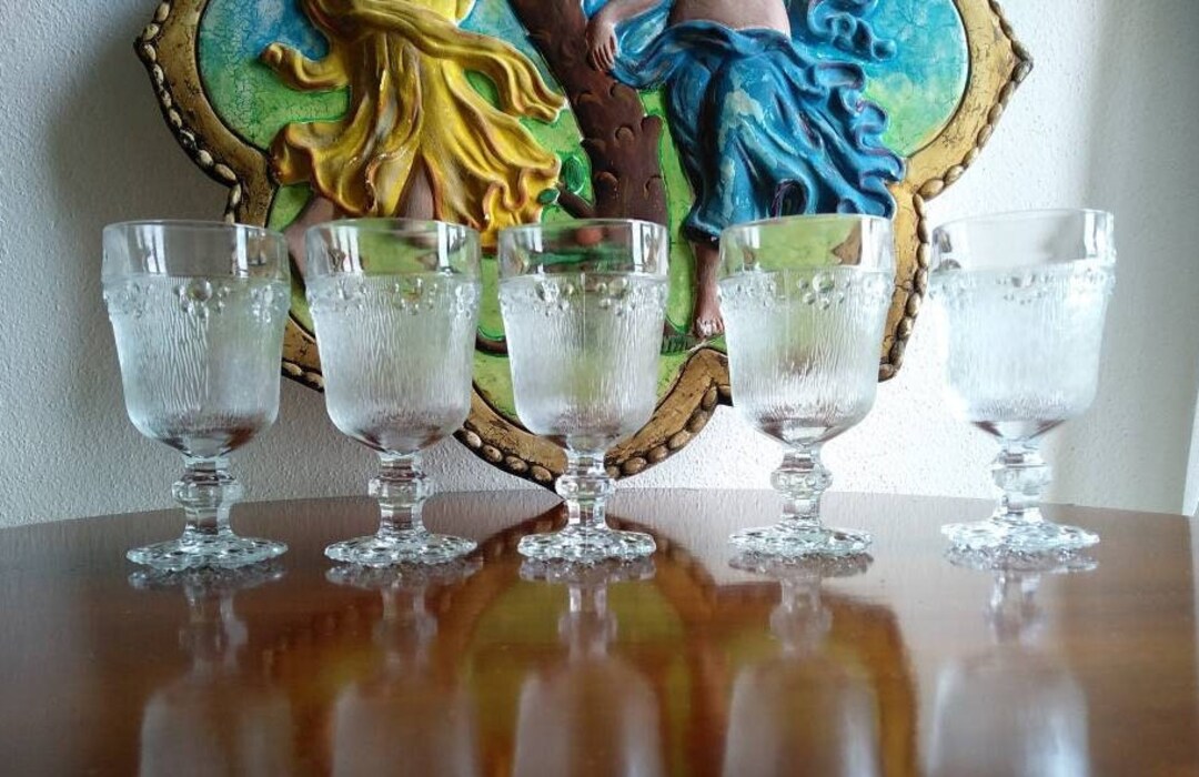 5 Pretty Vintage Italian Wine Glasses Antique Restaurant and Bar ...