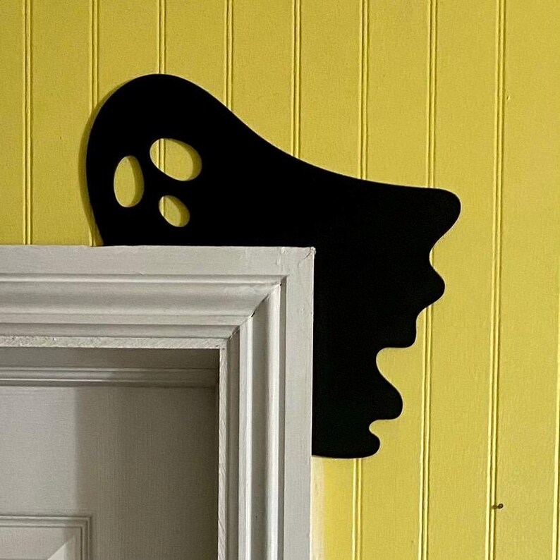 Ghost Décor | Spooky Door Decoration Style 7 | Halloween Window ...