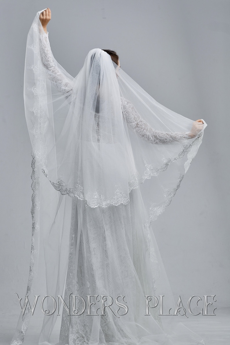 Vintage-inspired Veil Romantic Bridal Veil With Embroidery on the Edge ...