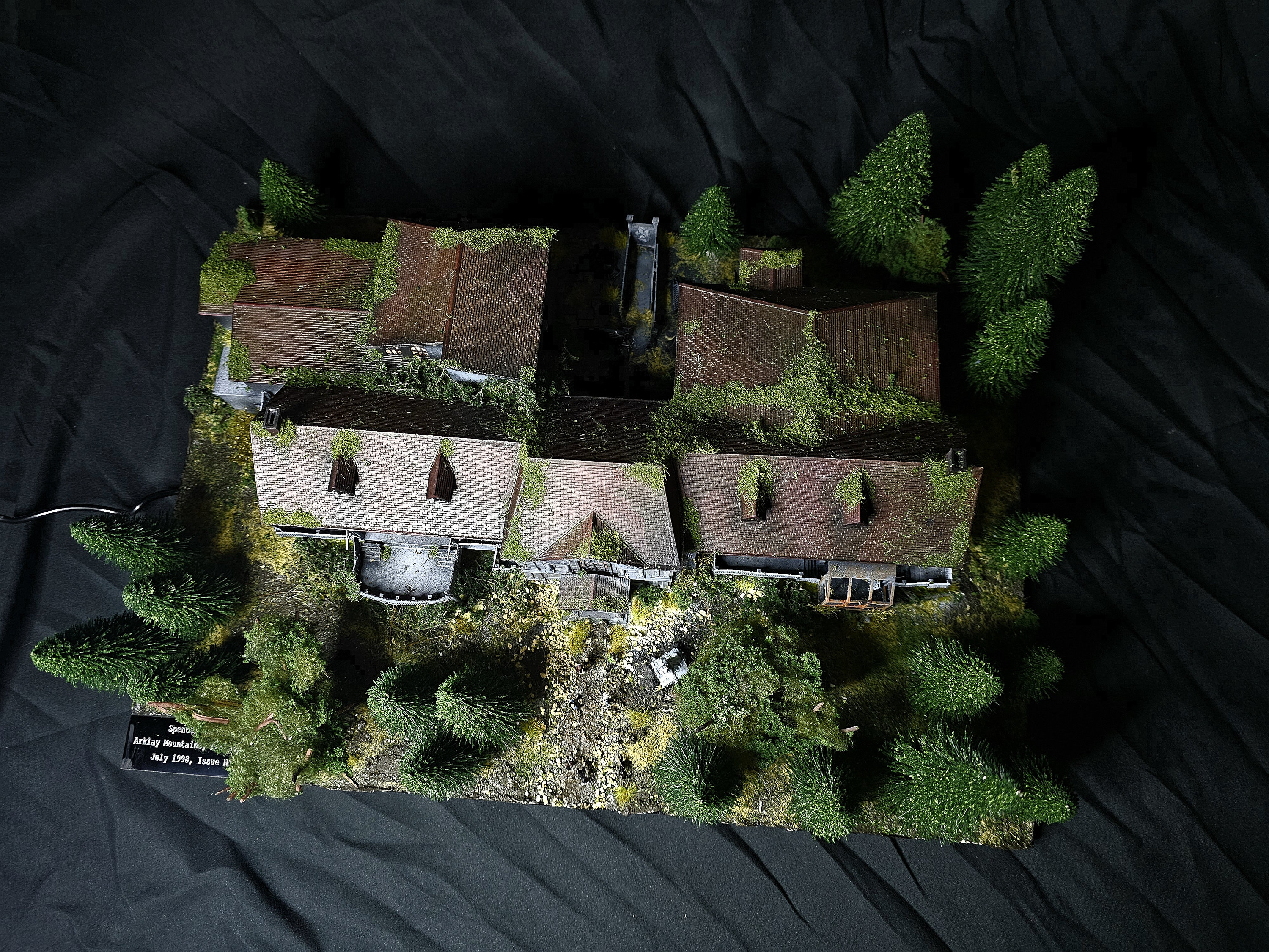 Resident Evil Spencer Mansion With Lights LTD Numbers Worldwide - Etsy