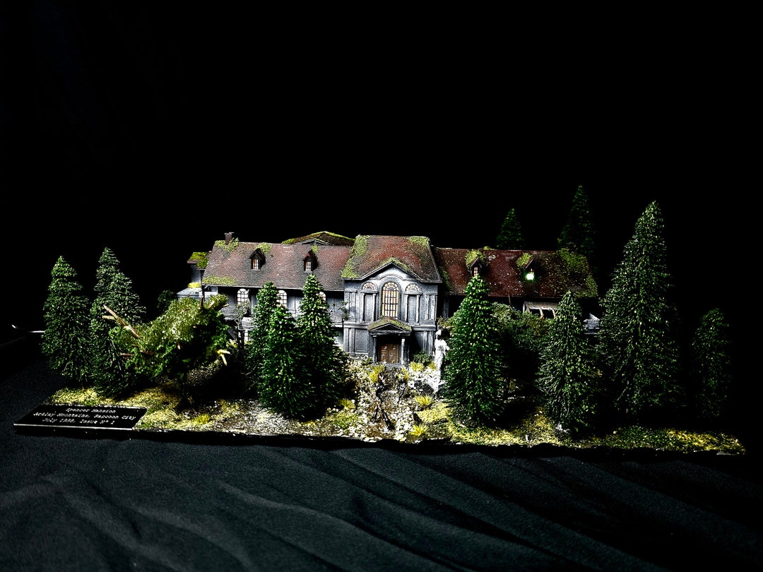 Resident Evil Spencer Mansion With Lights LTD Numbers Worldwide - Etsy
