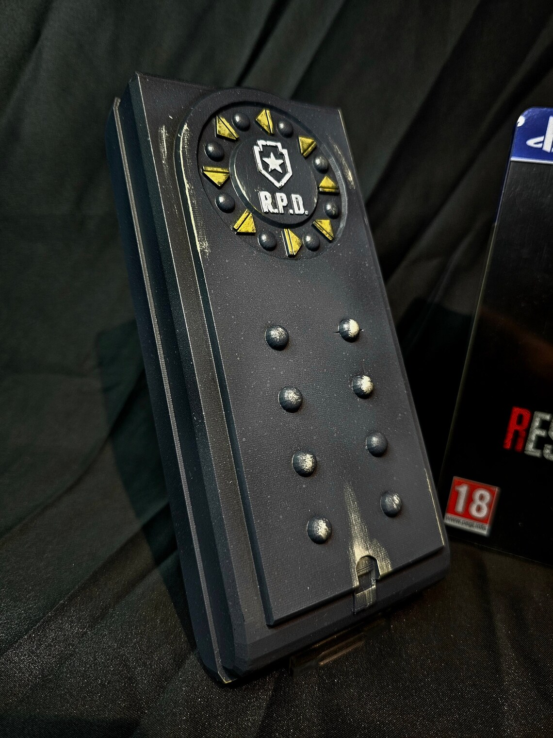 Resident Evil 2 Portable Tresor 1:1 prop - Etsy.de