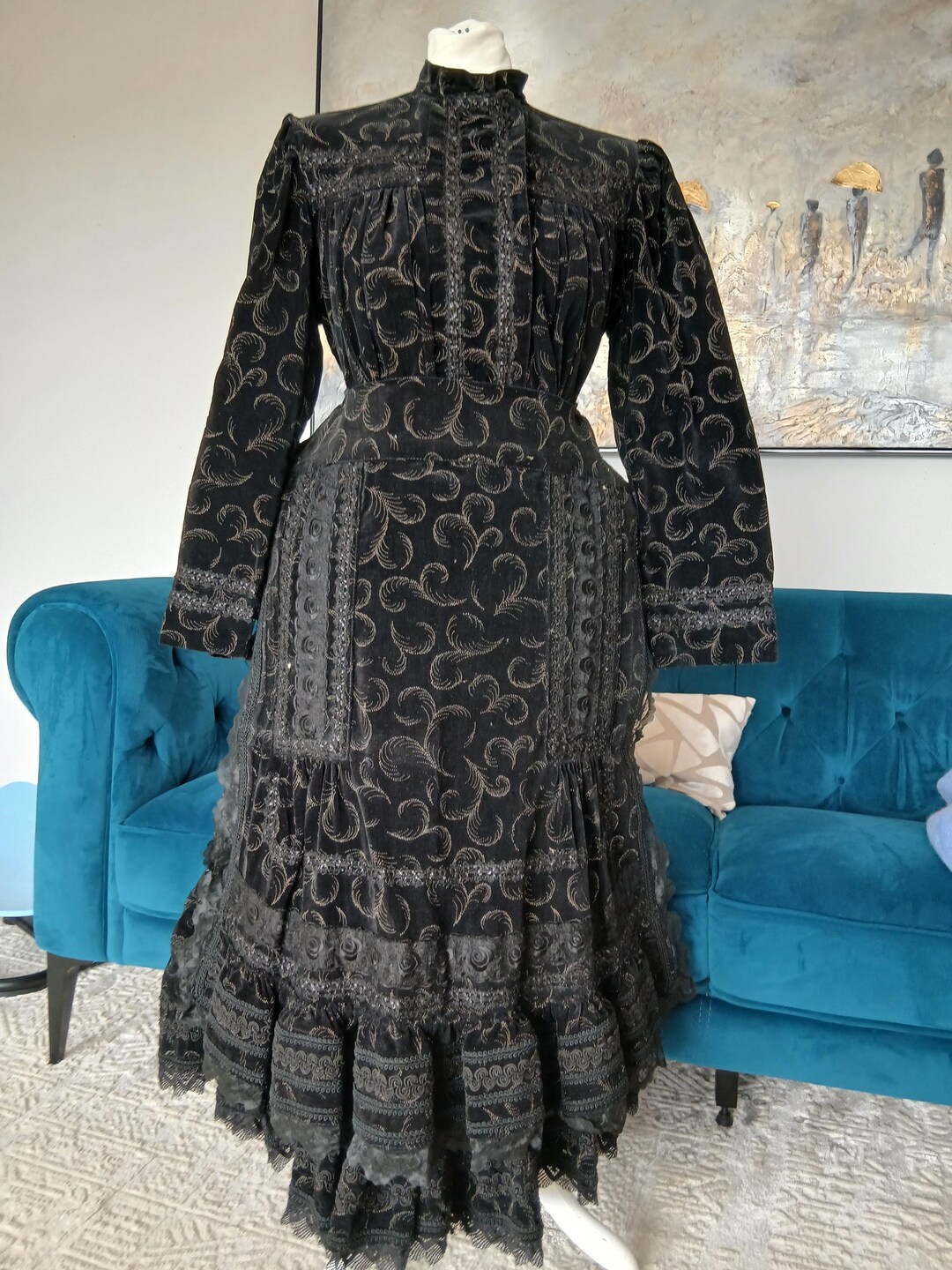 Victorian Costume, Traditional Costume, Antique Vintage Costume ...