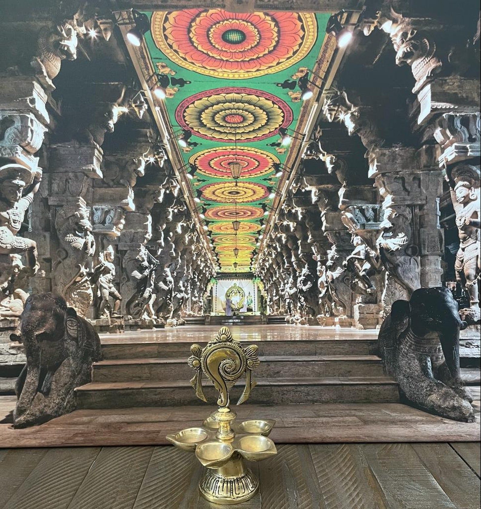 Brass Perumal Sangu Chakra Kuthu Vilakku Standing Oil Lamps - Etsy