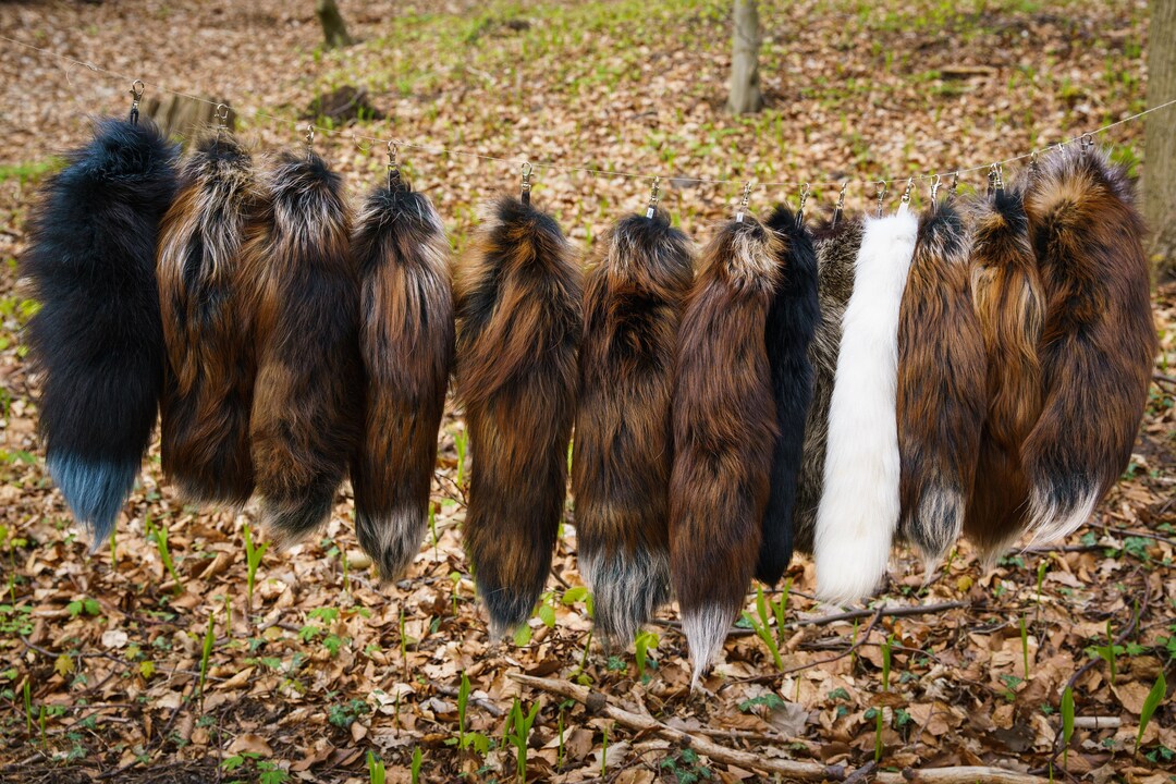 Fox Tail Keychain, Very Soft and Fluffy Fox Tail for Historical and ...
