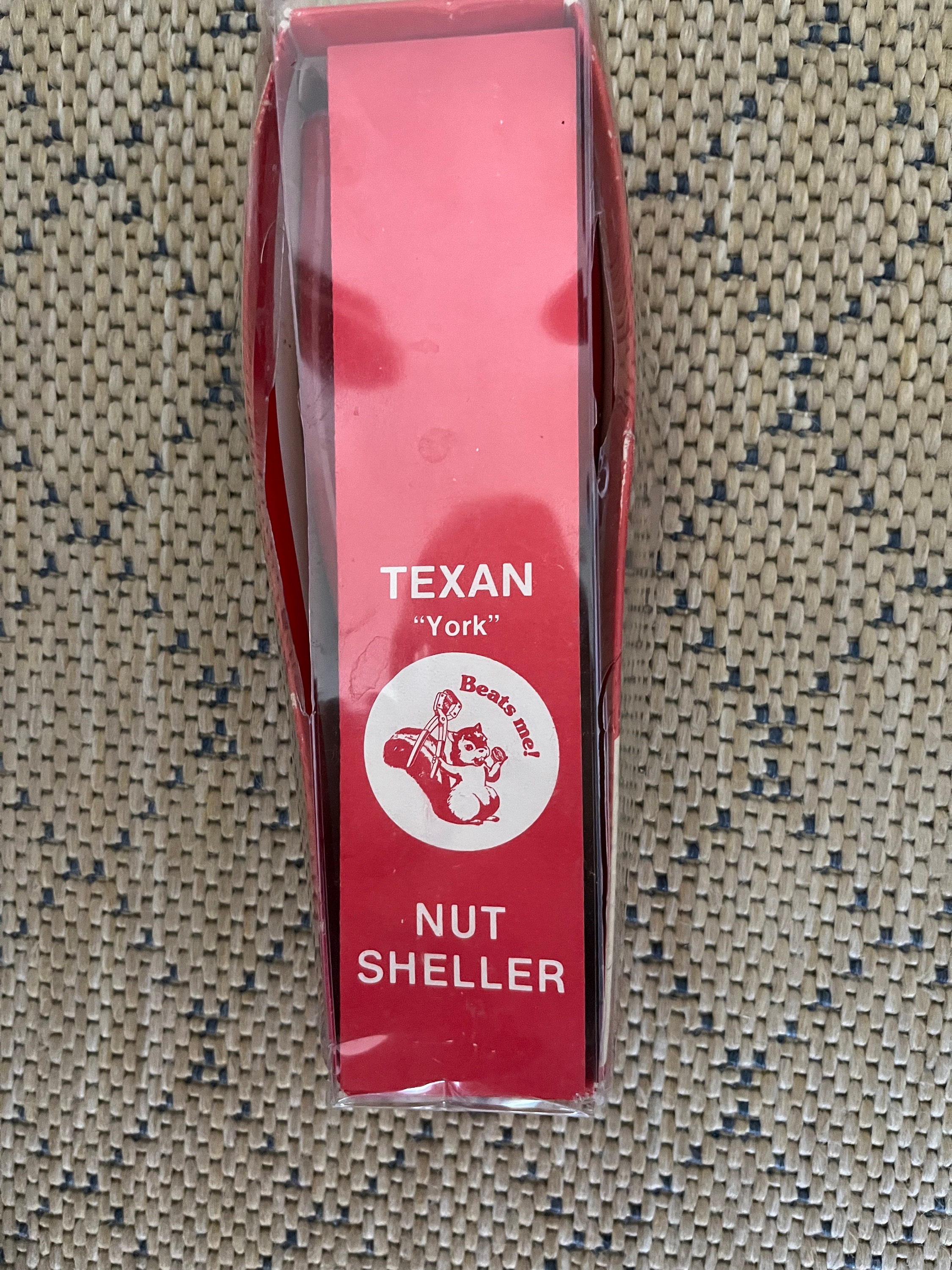 Texan York Sheller The Texan York Nut Sheller - Simple Tempered Steel ...