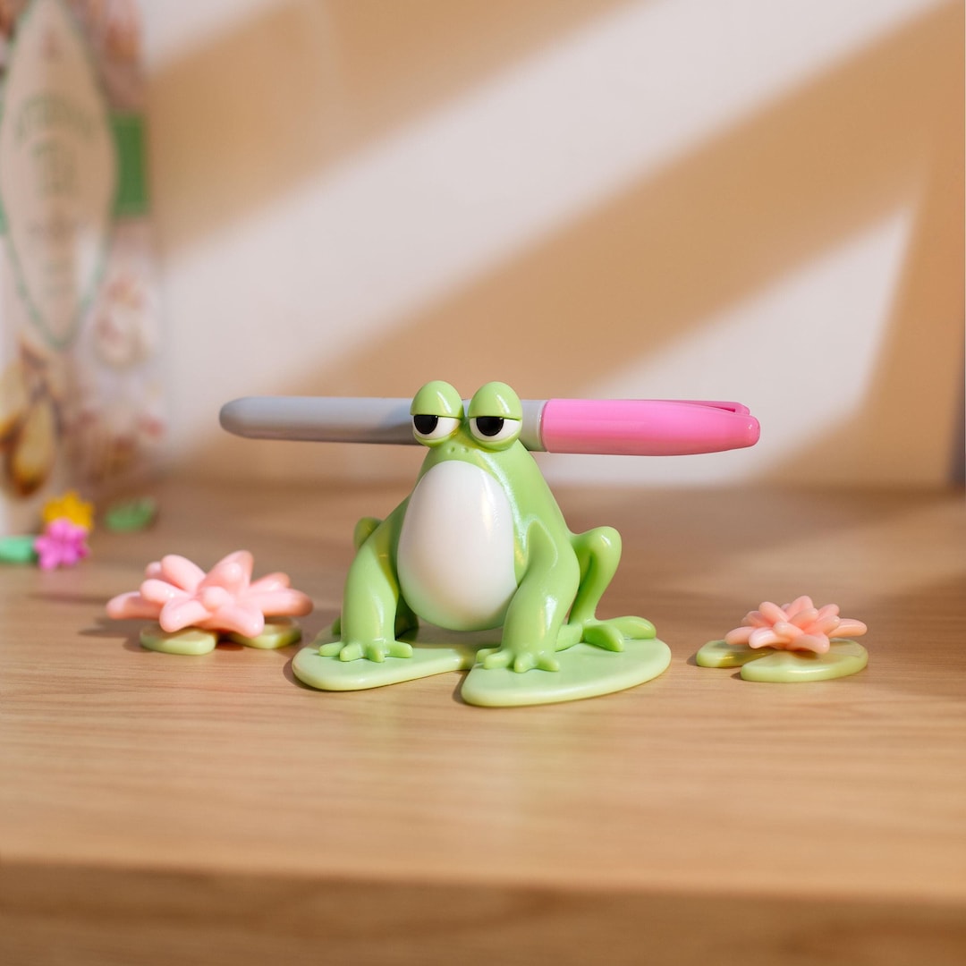 Grumpy Frog Pen Holder: 3D Printed Resin Desk Organizer - Etsy