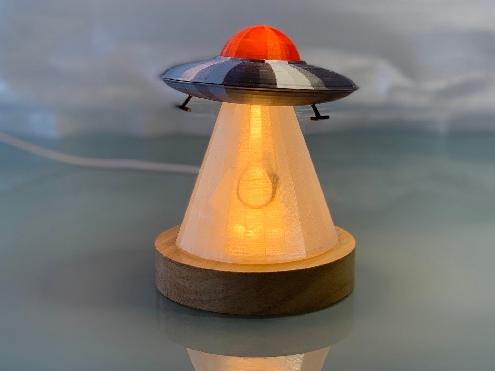 Super Cute 50's Style Retro UFO LED Lamp Ready to Invade - Etsy