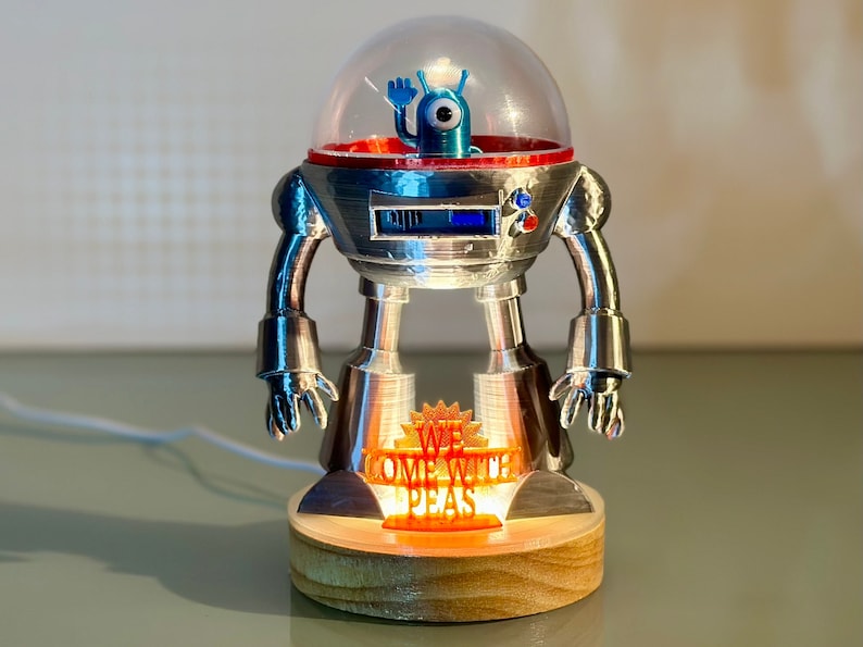 Handmade Retro Alien UFO Robot LED Lamp. They "come With Peas!" - Free ...